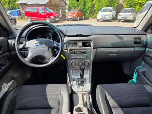 Black Subaru Forester 2004 in Utena, with an engine capacity of 1.99 L and mileage of 270 thousand km for 4850 €, photo 11 on AUTOMOTO.COM.LV