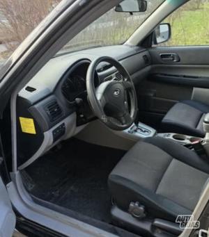 Black Subaru Forester 2005 in Vilnius, with an engine capacity of 2.00 L and mileage of 190 thousand km for 2500 €, photo 7 on AUTOMOTO.COM.LV