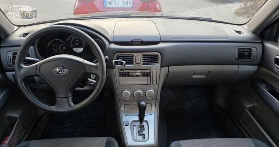 Melns Subaru Forester 2005 Viļņa, ar dzinēja tilpumu 2.00 L un nobraukumu 190 tūkst. km par 2500 €, foto 5 vietnē AUTOMOTO.COM.LV