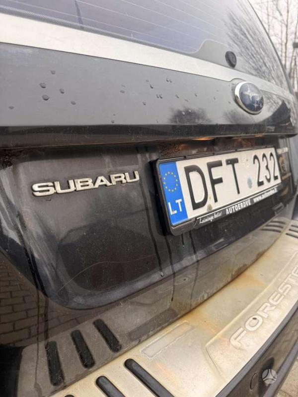Black Subaru Forester 2006 in Trakai, with an engine capacity of 2.46 L and mileage of 305 thousand km for 1999 €, photo 7 on AUTOMOTO.COM.LV