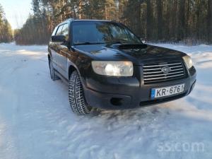Black Subaru Forester 2006 in Riga, with an engine capacity of 2.50 L and mileage of 330 thousand km for 3500 €, photo  on AUTOMOTO.COM.LV