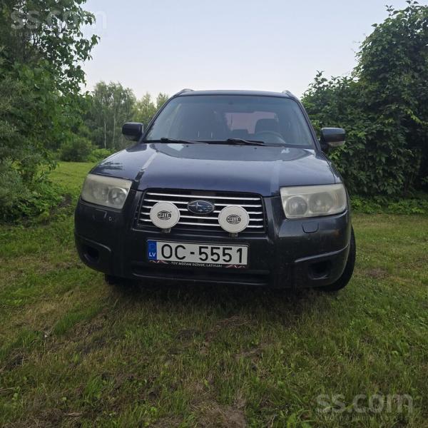 Черный Субару Форестер 2006 в Цесис, объемом двигателя 2.00 л и пробегом 457 тыс. км за 950 €, фото 2 на AUTOMOTO.COM.LV