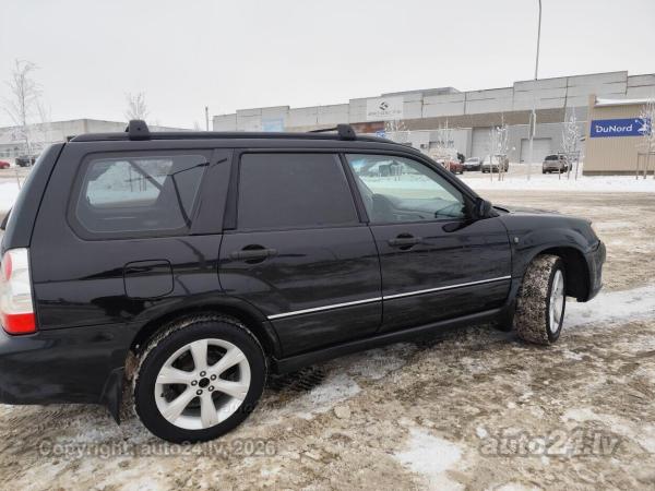 Black Subaru Forester 2007 in Tallinn, with an engine capacity of 2.50 L and mileage of 113 thousand km for 7500 €, photo 7 on AUTOMOTO.COM.LV