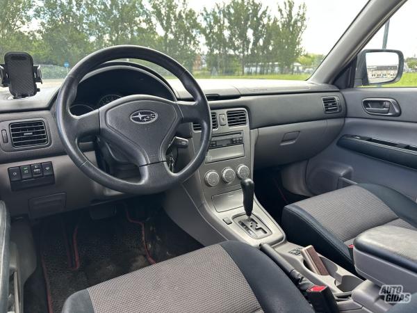 Black Subaru Forester 2007 in Siauliai, with an engine capacity of 2.00 L and mileage of 219 thousand km for 2250 €, photo 9 on AUTOMOTO.COM.LV