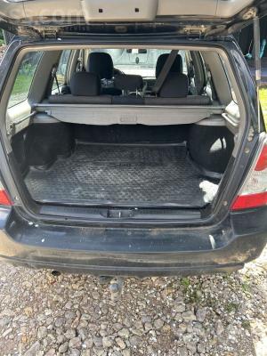 Melns Subaru Forester 2007 Rīga, ar dzinēja tilpumu 2.00 L un nobraukumu 301 tūkst. km par 1900 €, foto 6 vietnē AUTOMOTO.COM.LV
