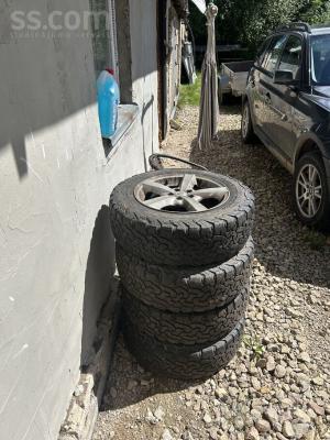 Melns Subaru Forester 2007 Rīga, ar dzinēja tilpumu 2.00 L un nobraukumu 301 tūkst. km par 1900 €, foto 7 vietnē AUTOMOTO.COM.LV
