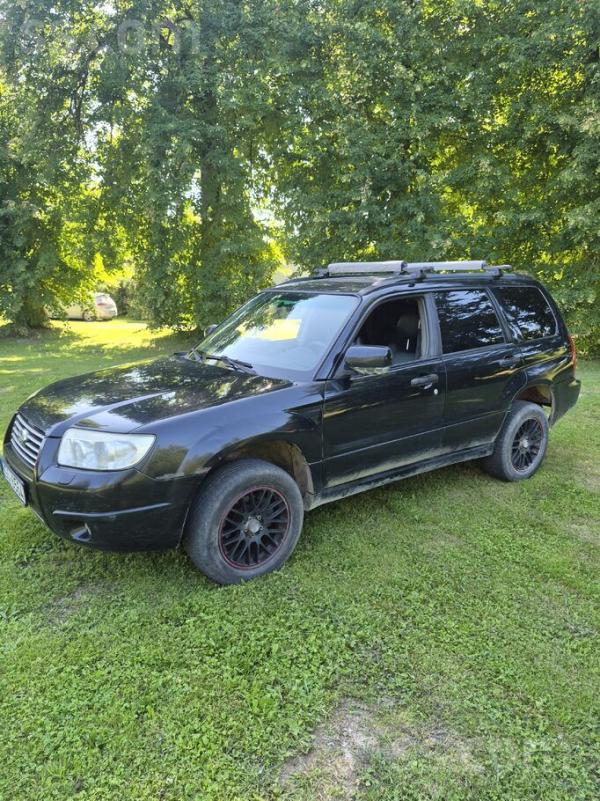 Melns Subaru Forester 2007 Talsi, ar dzinēja tilpumu 2.00 L un nobraukumu 304 tūkst. km par 2400 €, foto 1 vietnē AUTOMOTO.COM.LV