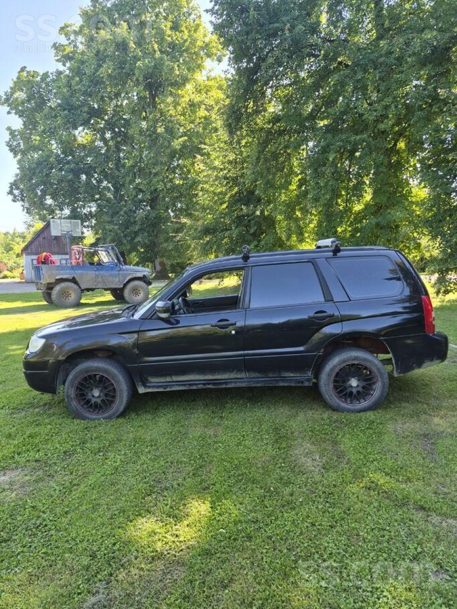 Melns Subaru Forester 2007 Talsi, ar dzinēja tilpumu 2.00 L un nobraukumu 304 tūkst. km par 2400 €, foto 5 vietnē AUTOMOTO.COM.LV