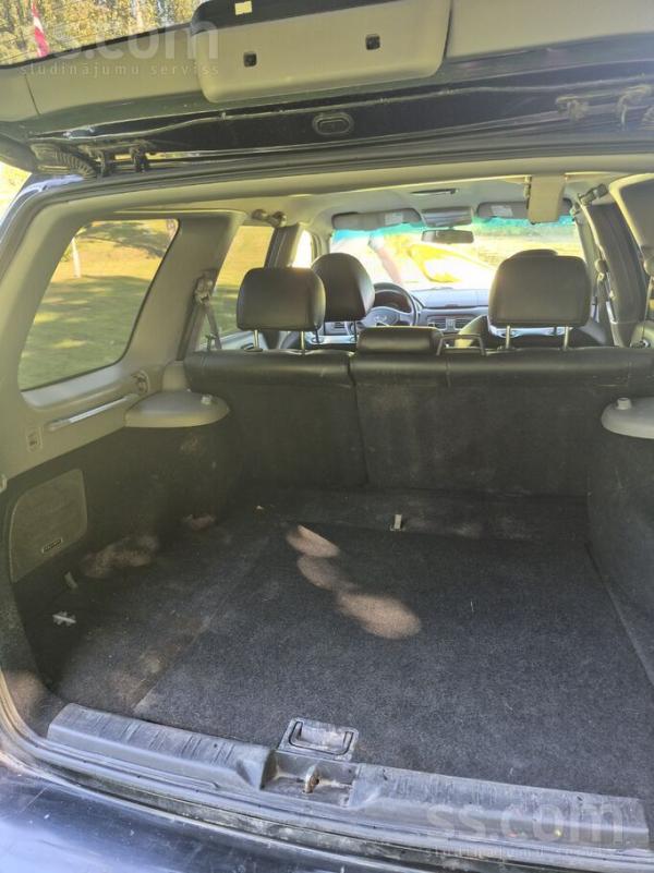 Melns Subaru Forester 2007 Talsi, ar dzinēja tilpumu 2.00 L un nobraukumu 304 tūkst. km par 2400 €, foto 6 vietnē AUTOMOTO.COM.LV