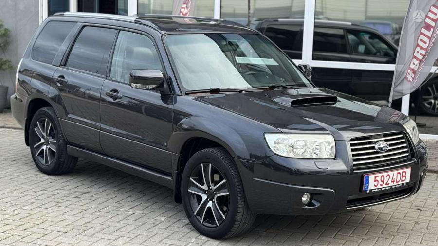 Melns Subaru Forester 2007 Radviliškis, ar dzinēja tilpumu 2.50 L un nobraukumu 249 tūkst. km par 5650 €, foto 7 vietnē AUTOMOTO.COM.LV