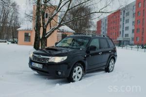 Black Subaru Forester 2008 in Riga, with an engine capacity of 2.00 L and mileage of 250 thousand km for 3600 €, photo 2 on AUTOMOTO.COM.LV
