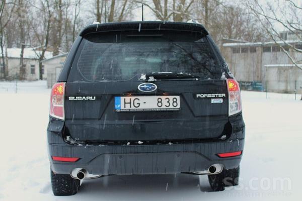 Melns Subaru Forester 2008 Rīga, ar dzinēja tilpumu 2.00 L un nobraukumu 250 tūkst. km par 3600 €, foto 6 vietnē AUTOMOTO.COM.LV