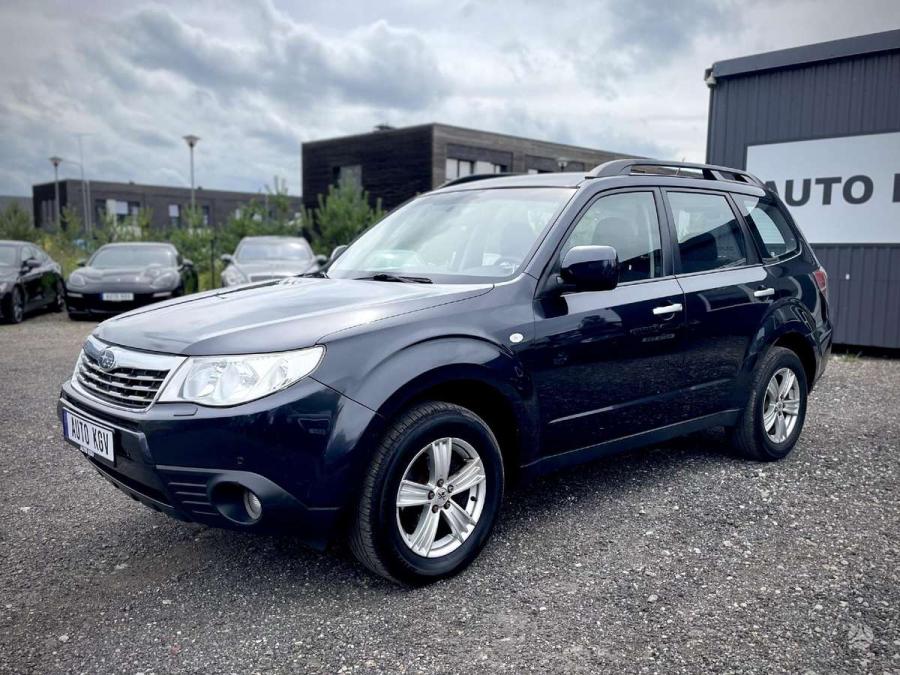 Black Subaru Forester 2008 in Vilnius, with an engine capacity of 2.00 L and mileage of 218 thousand km for 4799 €, photo 2 on AUTOMOTO.COM.LV