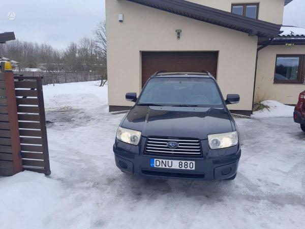 Melns Subaru Forester 2008 Kauņa, ar dzinēja tilpumu 2.00 L un nobraukumu 360 tūkst. km par 1900 €, foto 1 vietnē AUTOMOTO.COM.LV