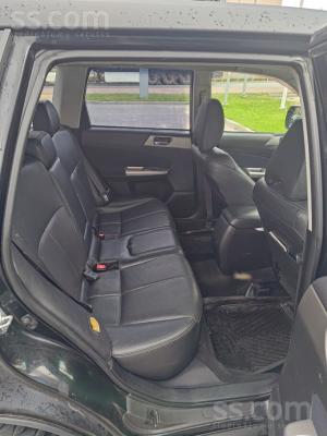 Melns Subaru Forester 2008 Rīga, ar dzinēja tilpumu 2.50 L un nobraukumu 378 tūkst. km par 3000 €, foto 7 vietnē AUTOMOTO.COM.LV