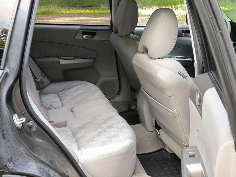 Melns Subaru Forester 2008 Viļņa, ar dzinēja tilpumu 2.50 L un nobraukumu 358 tūkst. km par 4500 €, foto 10 vietnē AUTOMOTO.COM.LV
