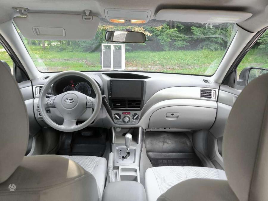 Melns Subaru Forester 2008 Viļņa, ar dzinēja tilpumu 2.50 L un nobraukumu 358 tūkst. km par 4500 €, foto 11 vietnē AUTOMOTO.COM.LV