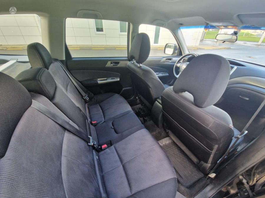 Black Subaru Forester 2008 in Vilnius, with an engine capacity of 1.99 L and mileage of 190 thousand km for 4999 €, photo 10 on AUTOMOTO.COM.LV