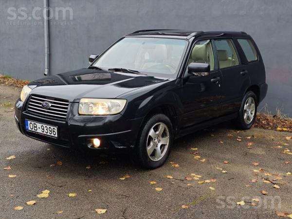 Black Subaru Forester 2009 in Ogre, with an engine capacity of 2.00 L and mileage of 285 thousand km for 2795 €, photo 3 on AUTOMOTO.COM.LV