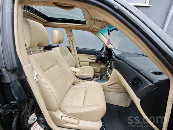 Black Subaru Forester 2009 in Ogre, with an engine capacity of 2.00 L and mileage of 285 thousand km for 2795 €, photo 10 on AUTOMOTO.COM.LV