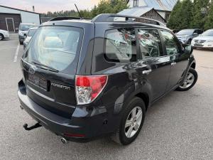 Black Subaru Forester 2009 in Utena, with an engine capacity of 2.00 L and mileage of 235 thousand km for 6500 €, photo 11 on AUTOMOTO.COM.LV