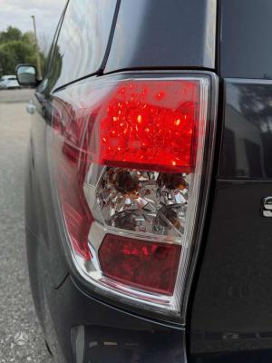 Black Subaru Forester 2009 in Utena, with an engine capacity of 2.00 L and mileage of 235 thousand km for 6500 €, photo 14 on AUTOMOTO.COM.LV