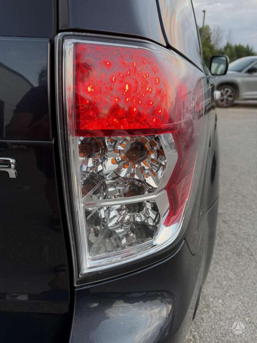 Black Subaru Forester 2009 in Utena, with an engine capacity of 2.00 L and mileage of 235 thousand km for 6500 €, photo 15 on AUTOMOTO.COM.LV