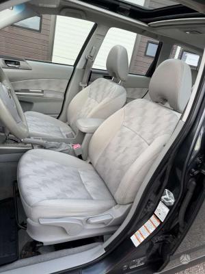 Black Subaru Forester 2009 in Utena, with an engine capacity of 2.00 L and mileage of 235 thousand km for 6500 €, photo 25 on AUTOMOTO.COM.LV
