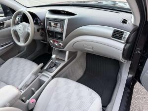 Black Subaru Forester 2009 in Utena, with an engine capacity of 2.00 L and mileage of 235 thousand km for 6500 €, photo 27 on AUTOMOTO.COM.LV