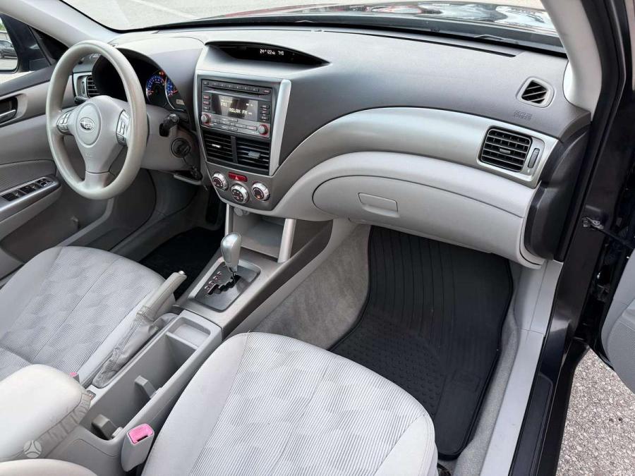 Black Subaru Forester 2009 in Utena, with an engine capacity of 2.00 L and mileage of 235 thousand km for 6500 €, photo 27 on AUTOMOTO.COM.LV