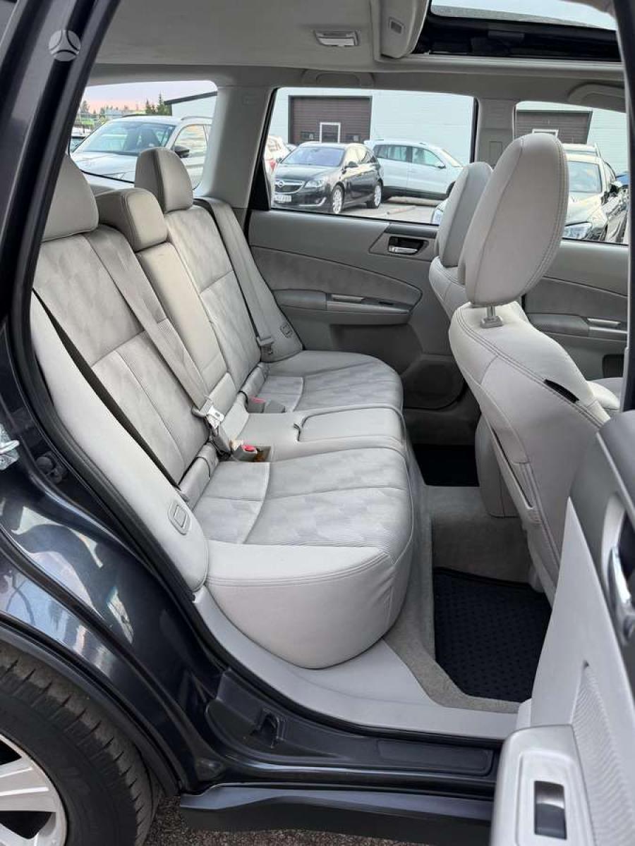 Black Subaru Forester 2009 in Utena, with an engine capacity of 2.00 L and mileage of 235 thousand km for 6500 €, photo 30 on AUTOMOTO.COM.LV