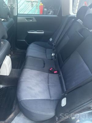 Melns Subaru Forester 2009 Ogre, ar dzinēja tilpumu 2.00 L un nobraukumu 365 tūkst. km par 2300 €, foto 7 vietnē AUTOMOTO.COM.LV