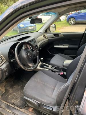 Black Subaru Forester 2009 in Riga, with an engine capacity of 2.00 L and mileage of 0 thousand km for 4800 €, photo 9 on AUTOMOTO.COM.LV