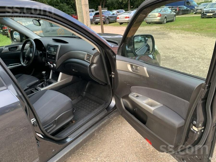 Black Subaru Forester 2009 in Riga, with an engine capacity of 2.00 L and mileage of 0 thousand km for 4800 €, photo 11 on AUTOMOTO.COM.LV