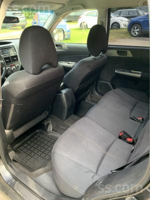 Black Subaru Forester 2009 in Riga, with an engine capacity of 2.00 L and mileage of 0 thousand km for 4800 €, photo 13 on AUTOMOTO.COM.LV