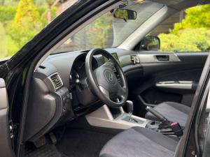 Black Subaru Forester 2010 in Kaunas, with an engine capacity of 2.46 L and mileage of 232 thousand km for 4300 €, photo 9 on AUTOMOTO.COM.LV