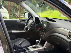 Black Subaru Forester 2010 in Kaunas, with an engine capacity of 2.46 L and mileage of 232 thousand km for 4300 €, photo 10 on AUTOMOTO.COM.LV