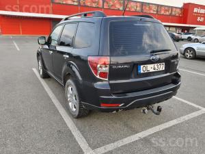 Black Subaru Forester 2010 in Riga, with an engine capacity of 2.00 L and mileage of 242 thousand km for 5000 €, photo 5 on AUTOMOTO.COM.LV