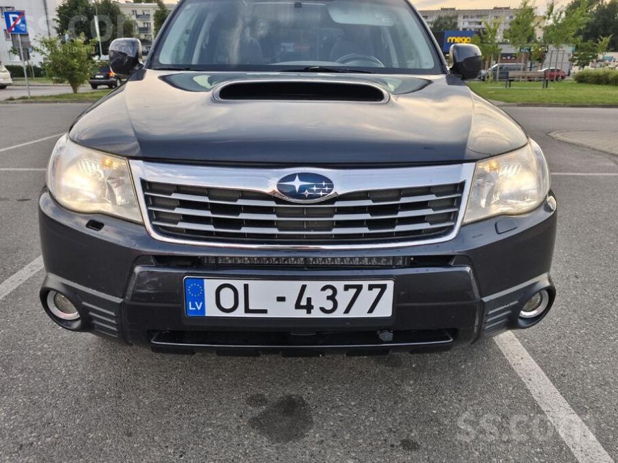 Black Subaru Forester 2010 in Riga, with an engine capacity of 2.00 L and mileage of 242 thousand km for 5000 €, photo 10 on AUTOMOTO.COM.LV