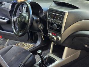 Black Subaru Forester 2010 in Radviliskis, with an engine capacity of 2.00 L and mileage of 300 thousand km for 2450 €, photo 9 on AUTOMOTO.COM.LV