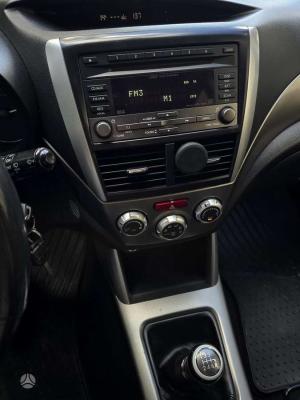 Black Subaru Forester 2010 in Radviliskis, with an engine capacity of 2.00 L and mileage of 300 thousand km for 2450 €, photo 12 on AUTOMOTO.COM.LV