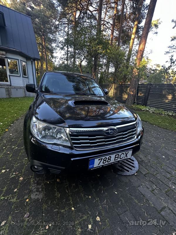 Melns Subaru Forester 2010 Tallina, ar dzinēja tilpumu 2.00 L un nobraukumu 96 tūkst. km par 7490 €, foto 3 vietnē AUTOMOTO.COM.LV