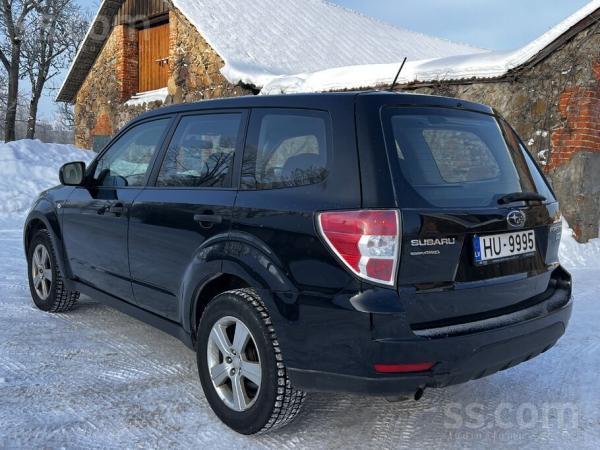 Black Subaru Forester 2011 in Gulbene, with an engine capacity of 2.00 L and mileage of 153 thousand km for 3750 €, photo 9 on AUTOMOTO.COM.LV