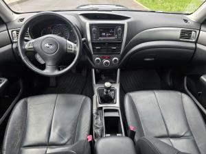 Melns Subaru Forester 2011 Viļņa, ar dzinēja tilpumu 2.00 L un nobraukumu 155 tūkst. km par 3200 €, foto 11 vietnē AUTOMOTO.COM.LV