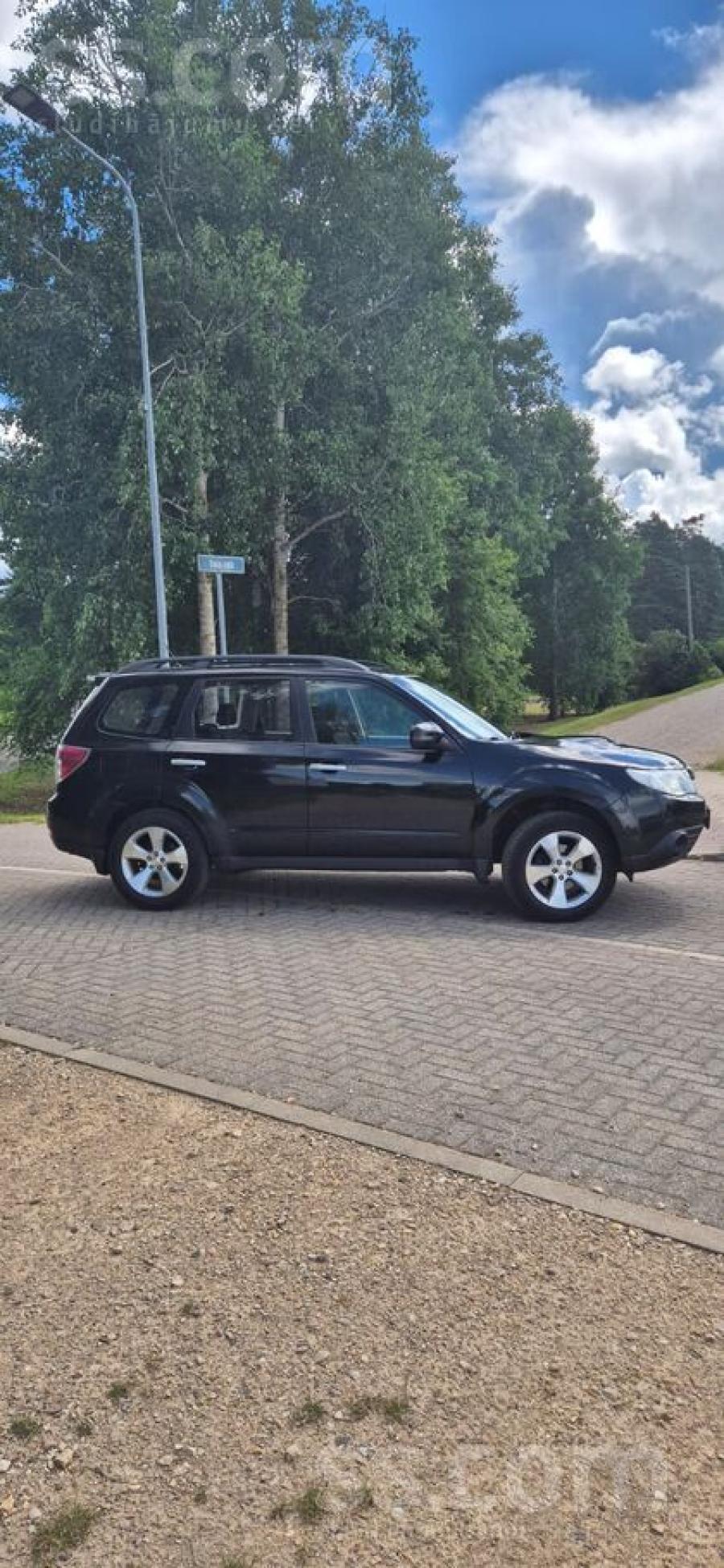 Black Subaru Forester 2011 in Riga, with an engine capacity of 2.00 L and mileage of 0 thousand km for 3750 €, photo 4 on AUTOMOTO.COM.LV