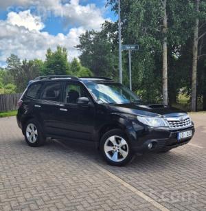 Black Subaru Forester 2011 in Riga, with an engine capacity of 2.00 L and mileage of 0 thousand km for 3750 €, photo 6 on AUTOMOTO.COM.LV