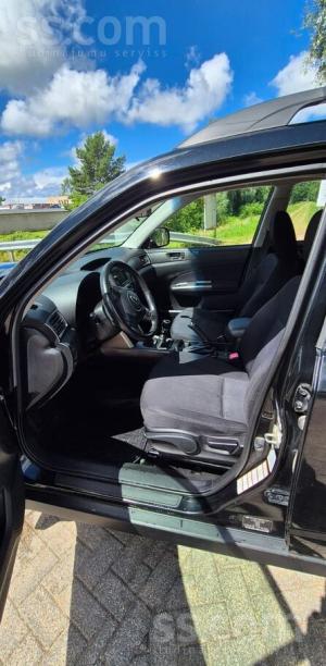 Black Subaru Forester 2011 in Riga, with an engine capacity of 2.00 L and mileage of 0 thousand km for 3750 €, photo 8 on AUTOMOTO.COM.LV