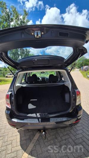 Black Subaru Forester 2011 in Riga, with an engine capacity of 2.00 L and mileage of 0 thousand km for 3750 €, photo 9 on AUTOMOTO.COM.LV