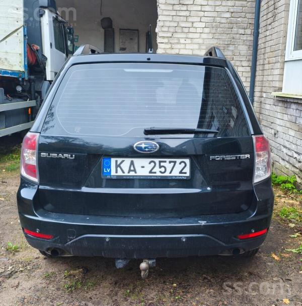 Melns Subaru Forester 2011 Rīga, ar dzinēja tilpumu 2.00 L un nobraukumu 395 tūkst. km par 2850 €, foto 11 vietnē AUTOMOTO.COM.LV
