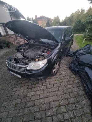 Black Subaru Forester 2012 in Alytus, with an engine capacity of 2.00 L and mileage of 200 thousand km for 1370 €, photo  on AUTOMOTO.COM.LV